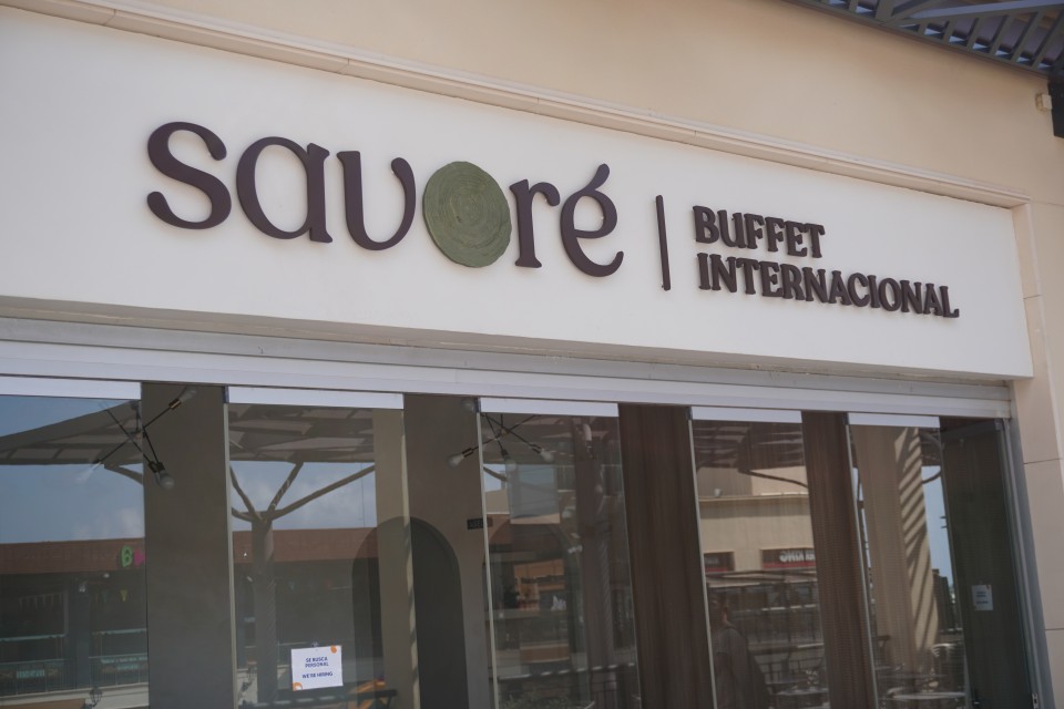 SAVORÉ Zenia Boulevard: buffet asiático variado